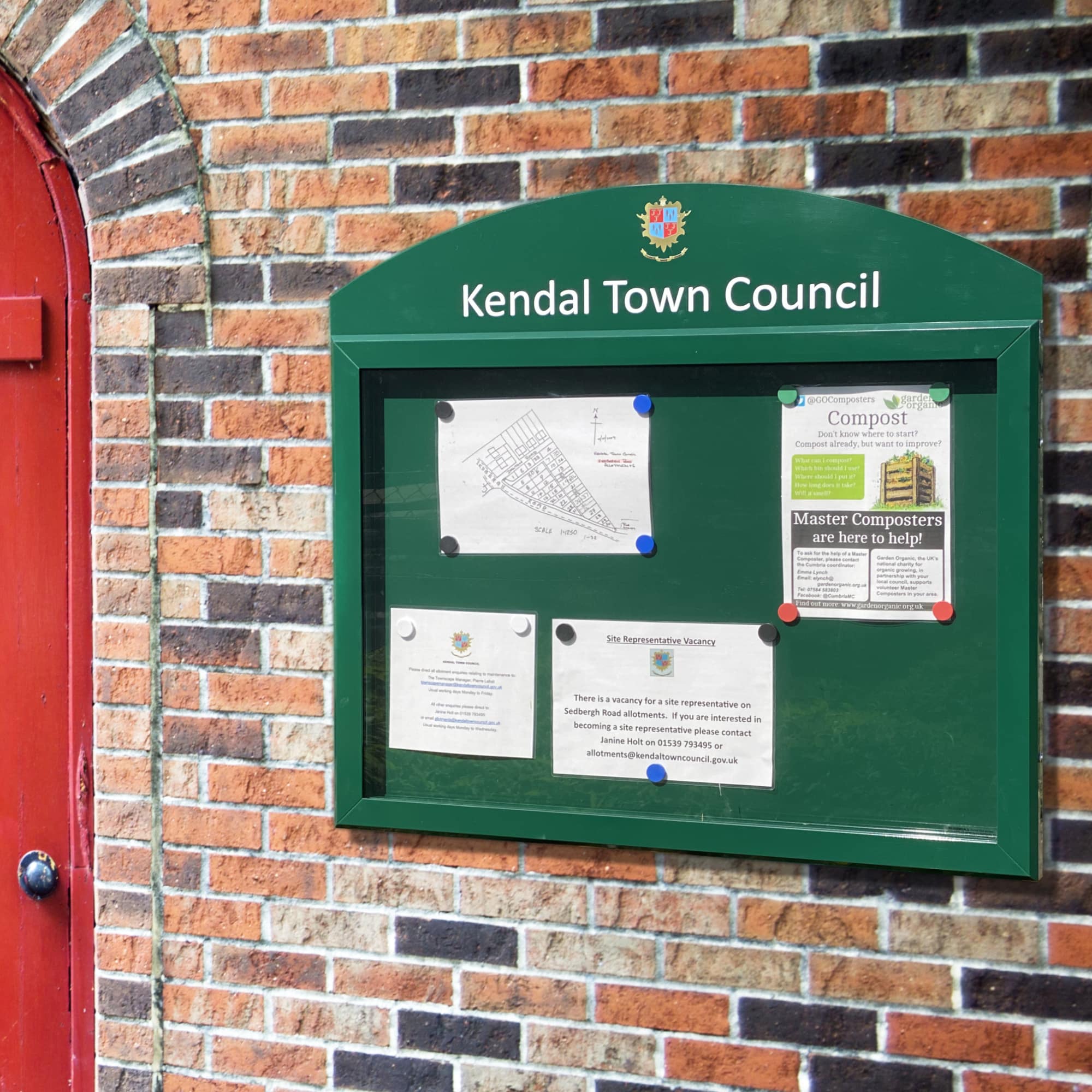 StormGuard Outdoor Wall Mounted External Notice Board With Header Panel ...